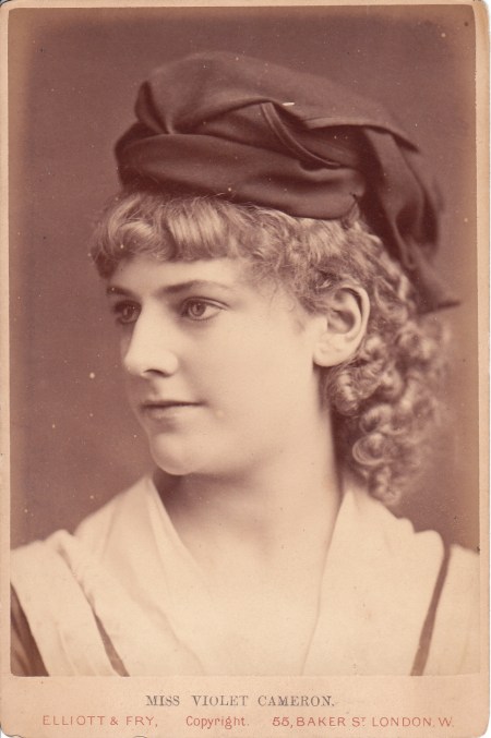 THE CABINET CARD GALLERY | VIEWING HISTORY, CULTURE AND PERSONALITIES ...