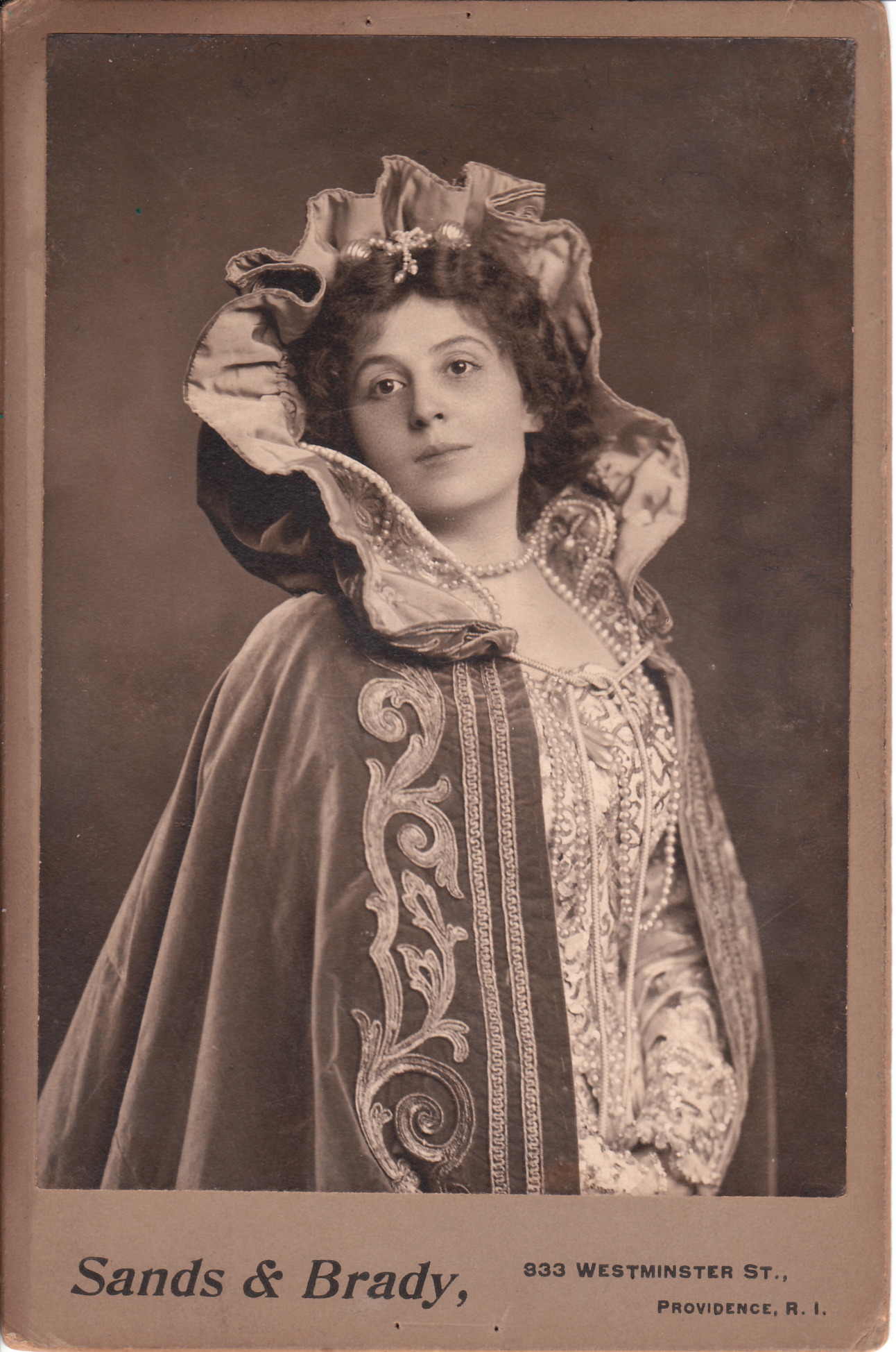 June | 2009 | THE CABINET CARD GALLERY