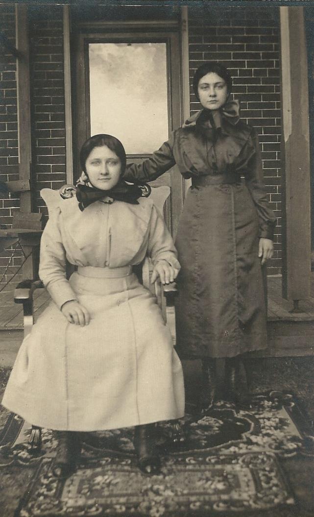 BEAUTIFUL PORTRAIT OF A MENNONITE MOTHER AND DAUGHTER (VINTAGE REAL ...