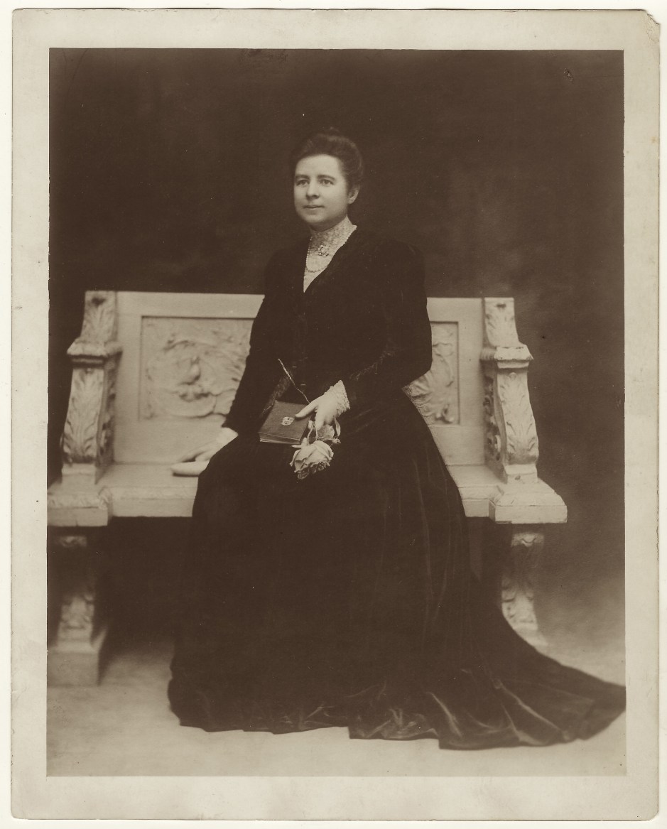 November | 2017 | THE CABINET CARD GALLERY