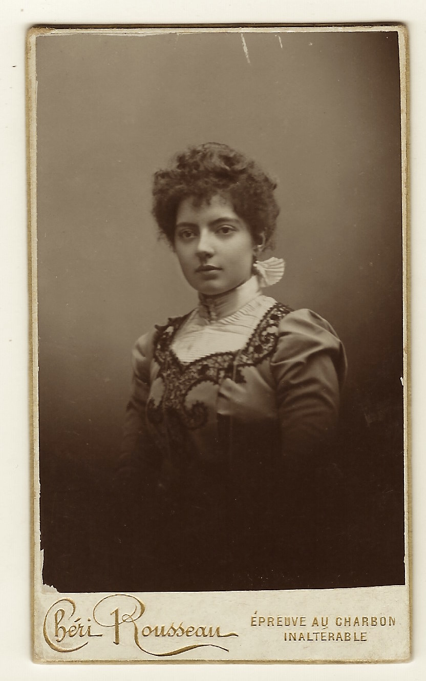 PORTRAIT OF YOUNG AND BEAUTIFUL FRENCH COUNTESS MERCEDES ANDREE ...