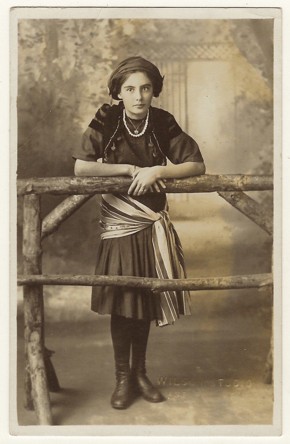 Gypsies | THE CABINET CARD GALLERY
