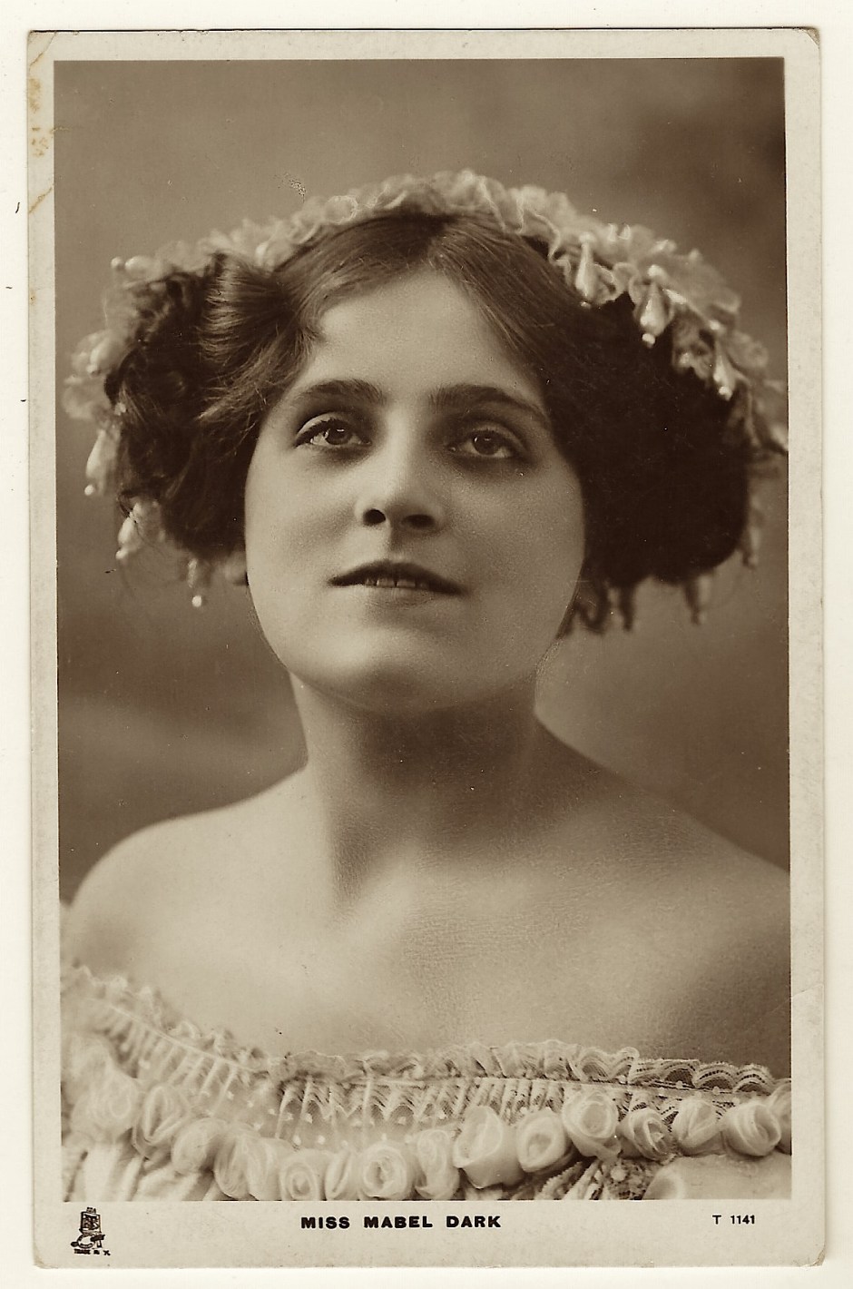 PORTRAIT OF STAGE ACTRESS: MISS MABEL DARK | THE CABINET CARD GALLERY