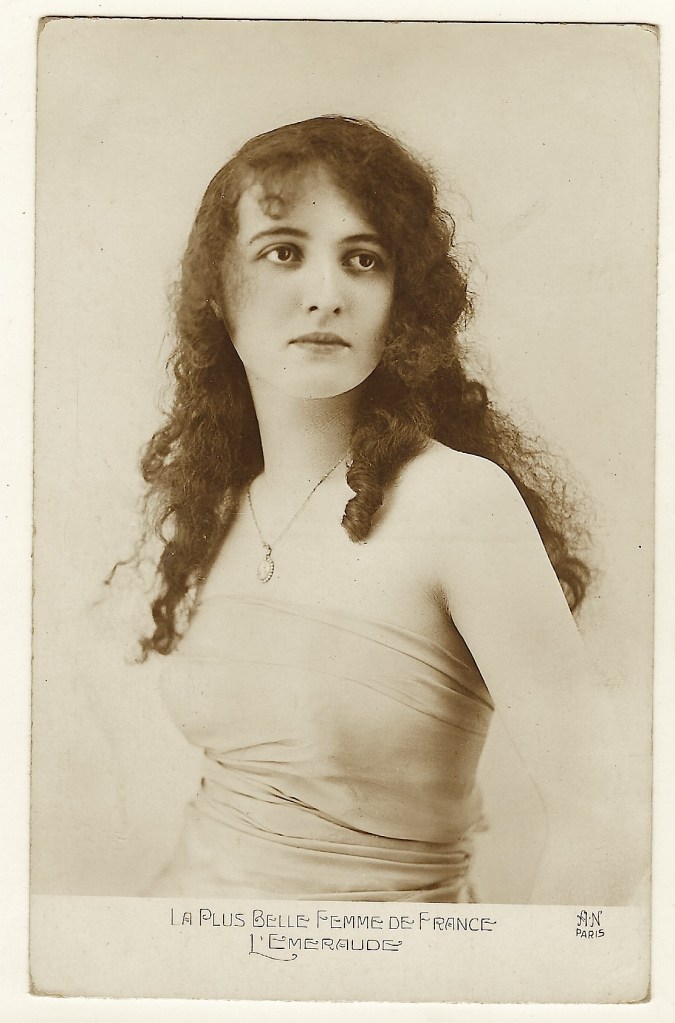 THE FIRST MISS FRANCE : PORTRAIT OF A BEAUTIFUL WOMAN (PHOTO BY ALFRED ...