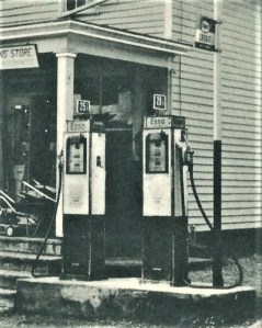 ROBBINS GENERAL STORE : MIDDLEVILLE : NEW JERSEY : ESSO GAS STATION ...
