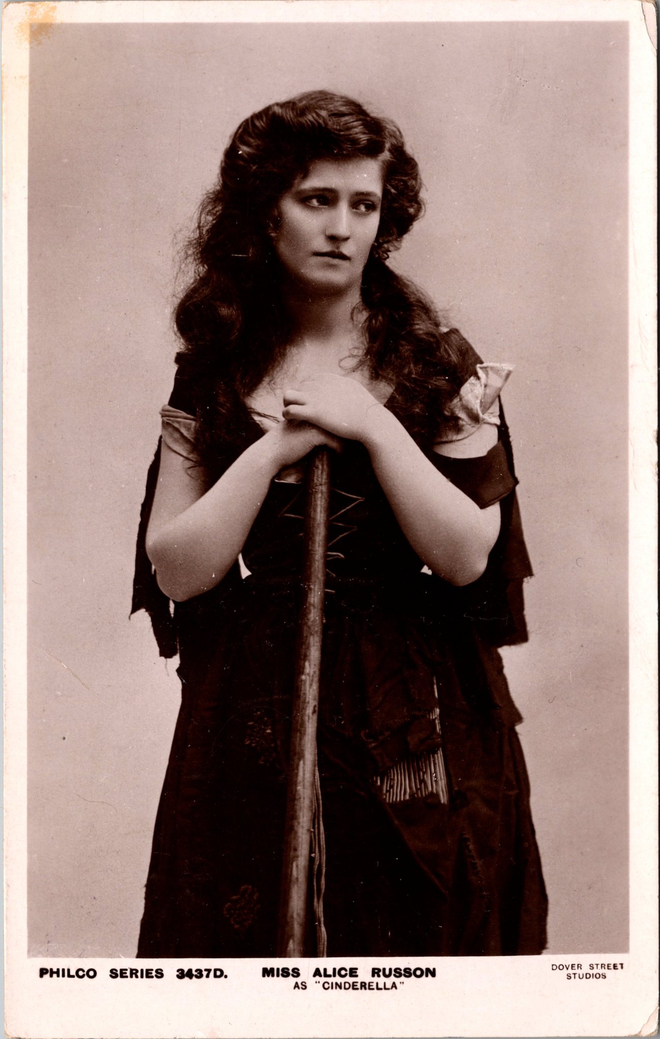 Dover Street Studio | THE CABINET CARD GALLERY