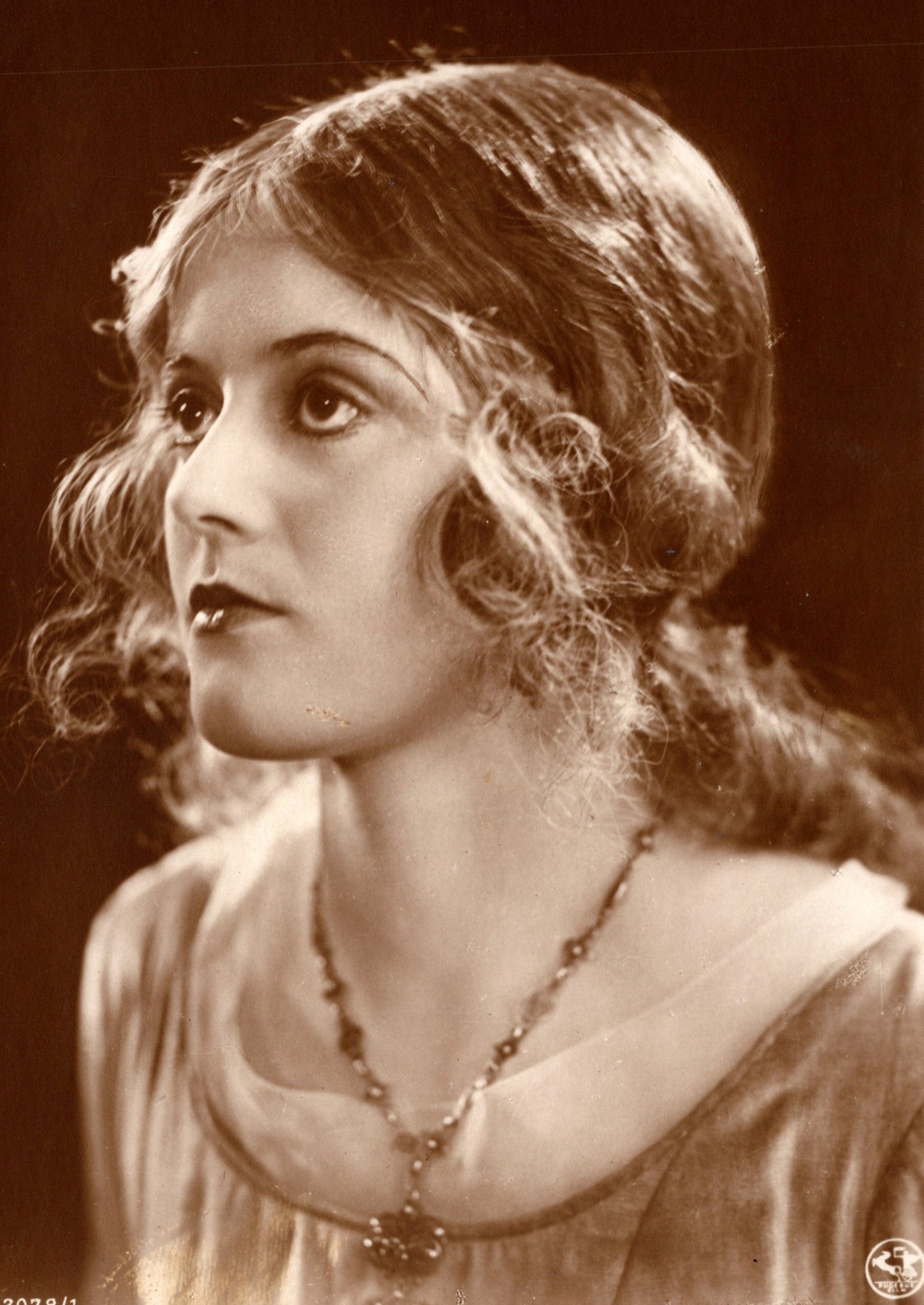 German | THE CABINET CARD GALLERY