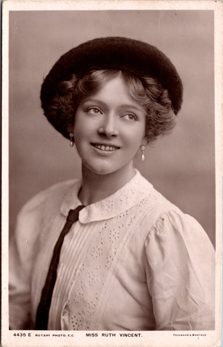 Opera | THE CABINET CARD GALLERY